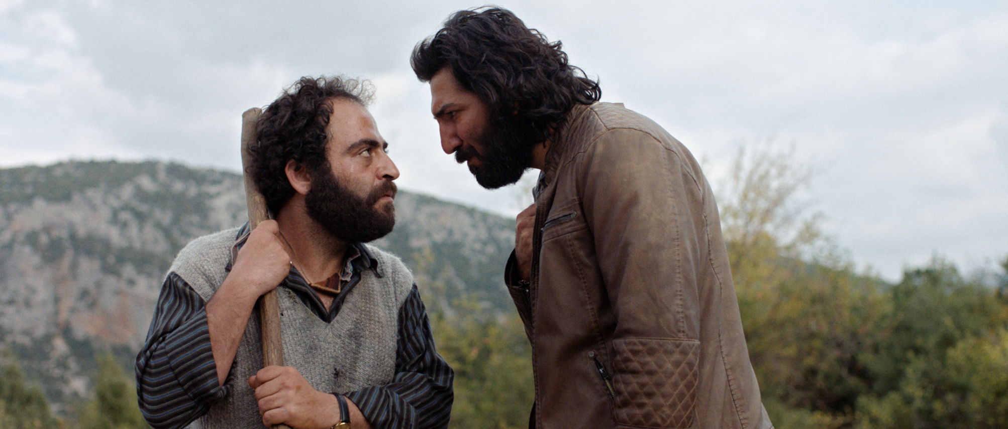 Özcan Alper'in ödüllü son filmi Karanlık Gece'nin fragmanı yayınlandı ...